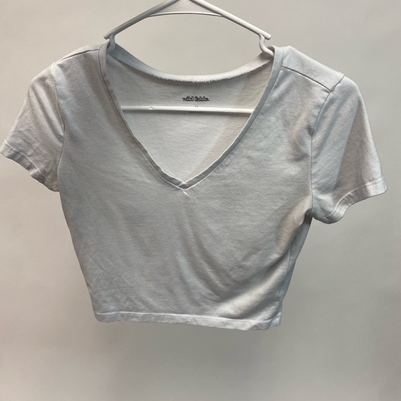 wild fable | Tops | Wild Fable Basic White Fitted Top | Poshmark